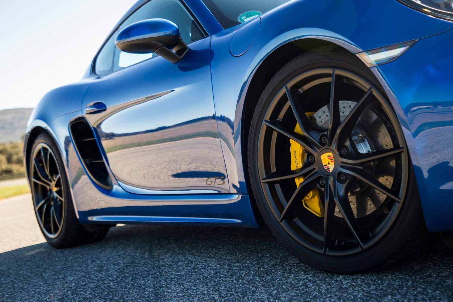Take a Look - 2018 Porsche 718 Cayman GTS Exterior | Porsche 718 Cayman ...