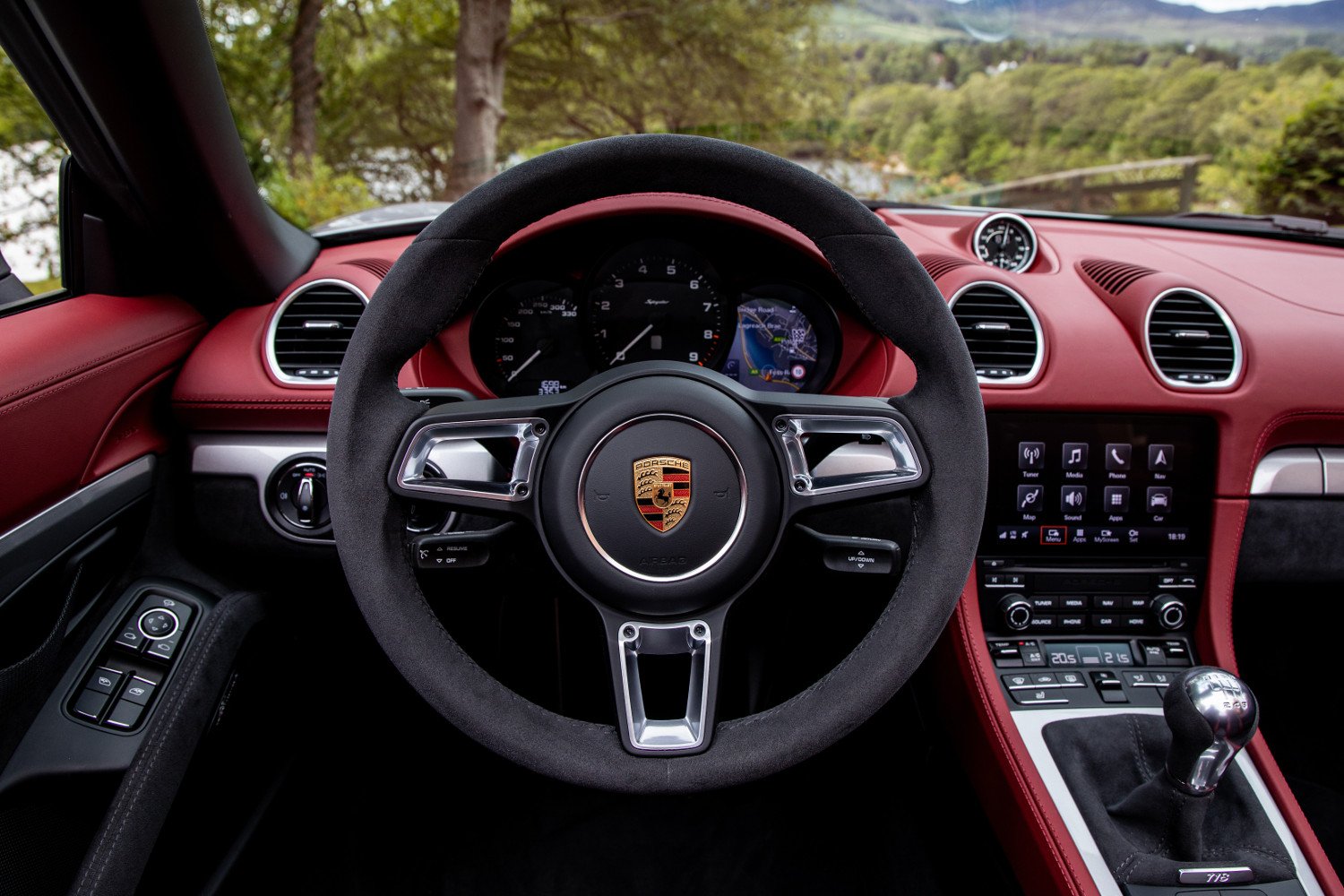 Peek Inside - 2020 Porsche 718 Spyder Interior | Porsche 718 Boxster (982)
