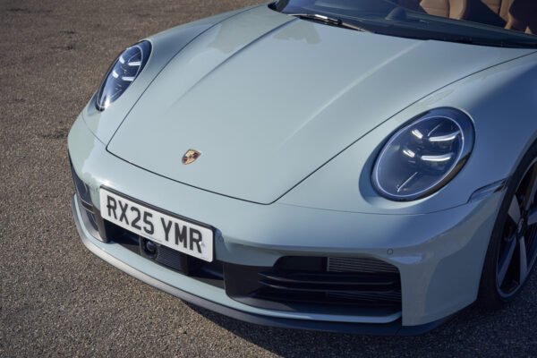 Shade Green Metallic 2026 Porsche 911 Carrera S | Car Dreams