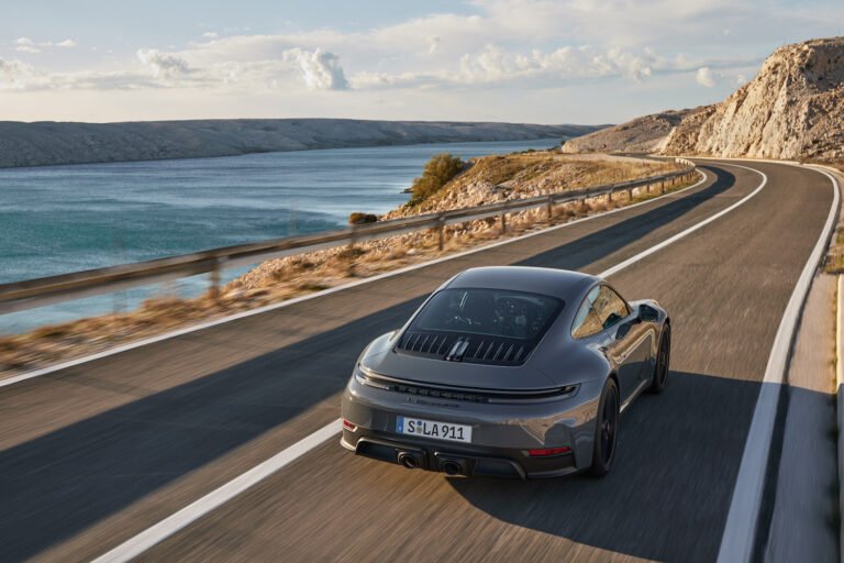 What are the HD-Matrix LED Headlights? | Porsche Tech Corner